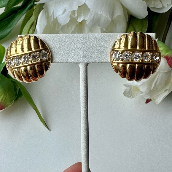 Vintage | Jewelry | Vintage Sal Signed Swarovski Crystal Gold Round ...